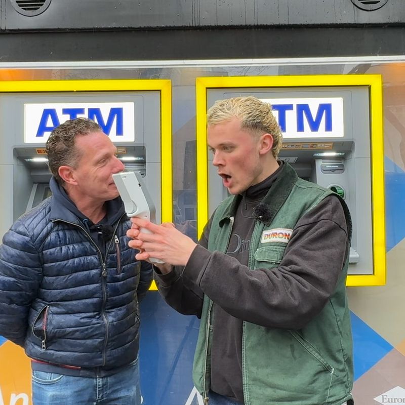 Met Rob Geus op zoek naar de smerigste plek van Rotterdam - Rijnmond