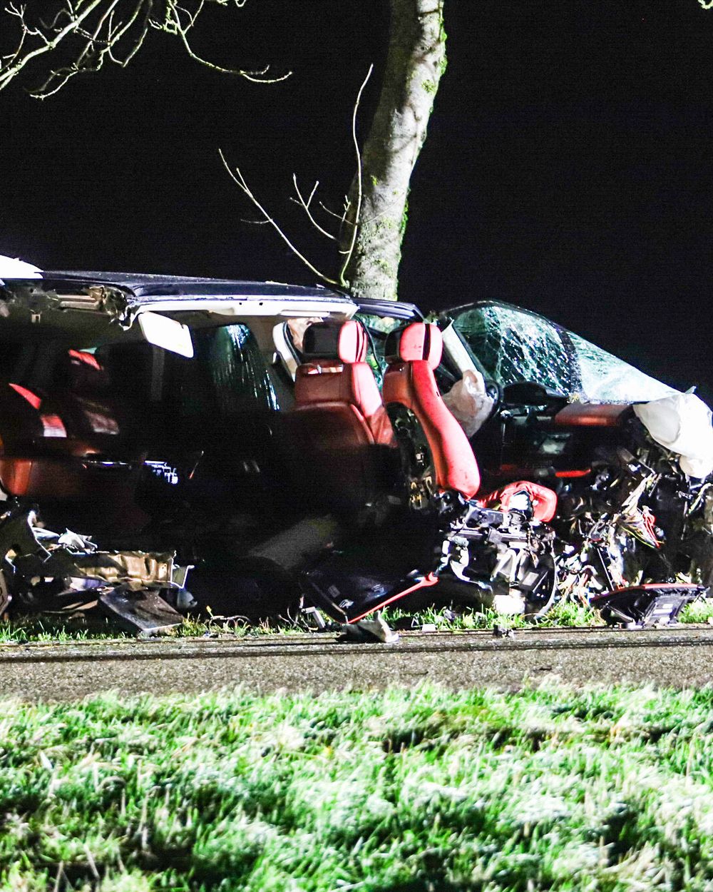 Vier gewonden bij ernstig ongeluk tussen Wergea en Warten - Omrop Fryslân