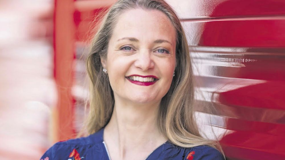 Tet Rozendal nieuwe presentator Op & Ut - Omrop Fryslân