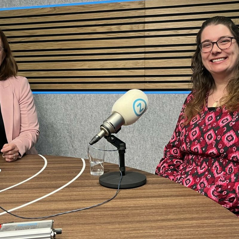 'Laat het kind de leiding nemen', Anneleen en Mandy pakken ...