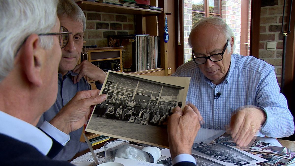 Werknemers Philips: 'Het is goed zo, maar doet wel pijn' (video ...