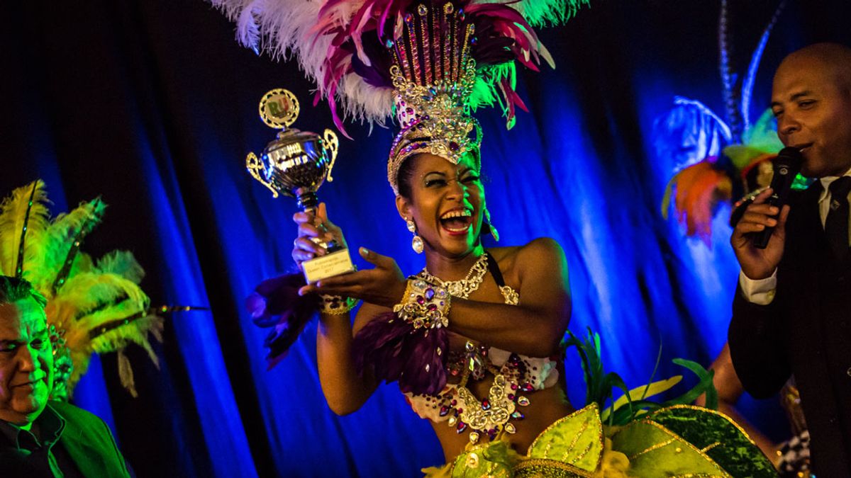 Een droom die uitkomt voor carnavalskoningin Geneitha - Rijnmond