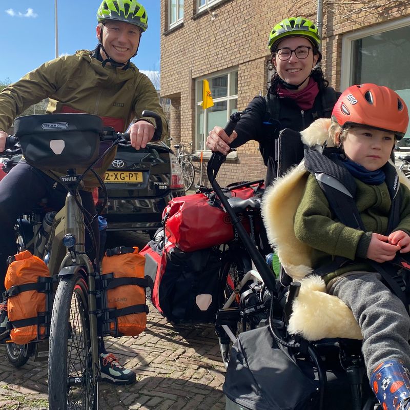 Van Utrecht naar Italië fietsen met Floris (3) en Sofie (1): 'Mensen ...