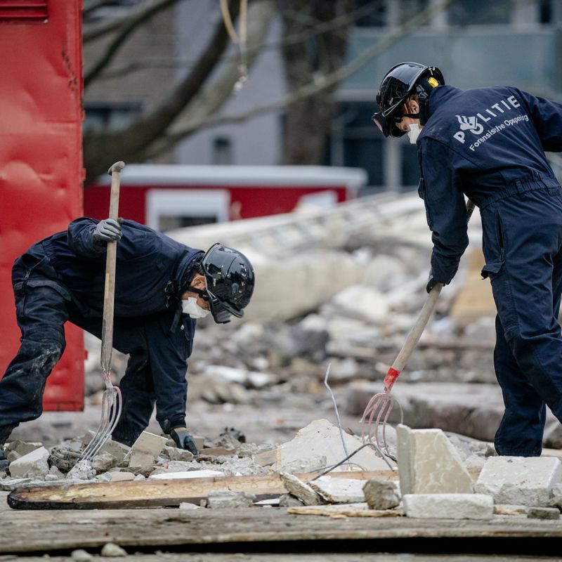 Vragen en antwoorden na dodelijke explosie Tarwekamp - Omroep West Vragen en antwoorden na dodelijke explosie Tarwekamp - Omroep West