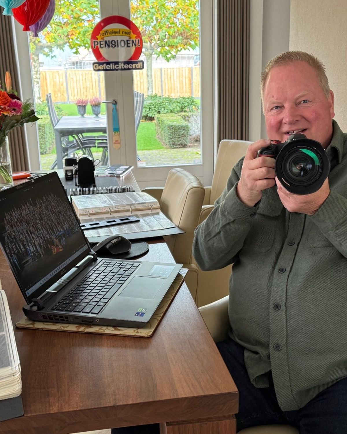 Na 40 jaar nieuwsfoto's maken heeft Theo nu tijd voor het ordenen van ...