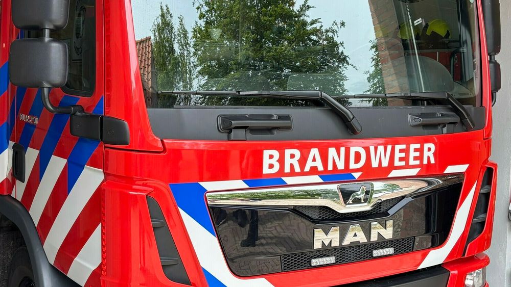 Brand bij schuurtje Sint-Philipsland 'zo goed als uit', politie ...