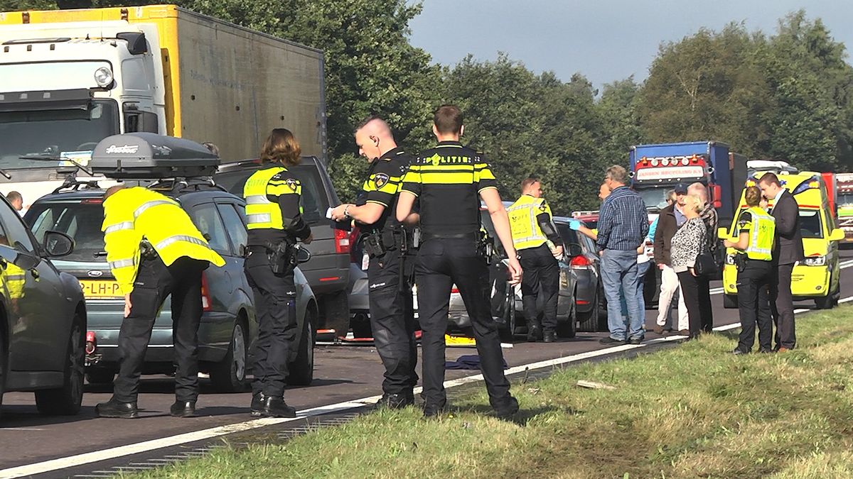 Vrouw overleden aan verwondingen na auto-ongeluk op N381 - RTV Drenthe