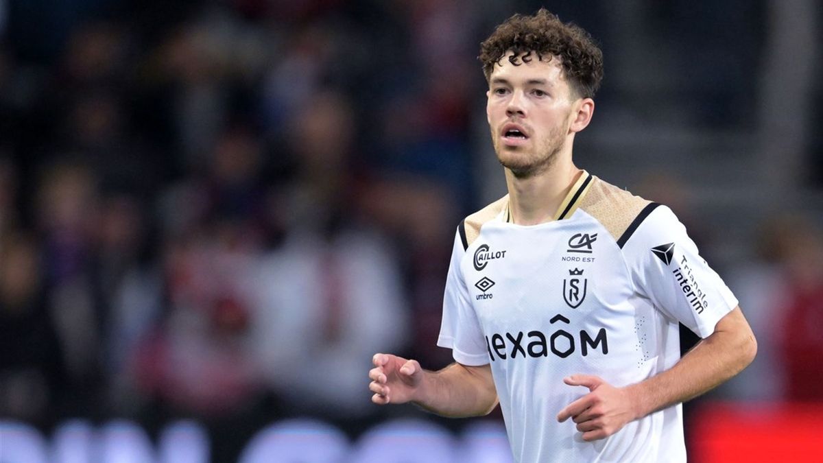 FC Twente heeft Mitchell van Bergen binnen, Carel Eiting sluit morgen ...