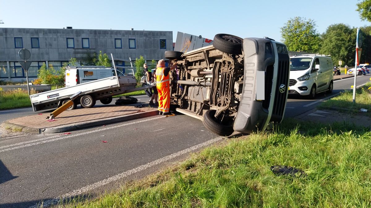 Drie gewonden na botsing tussen auto en bestelbus in Meppel - RTV Drenthe