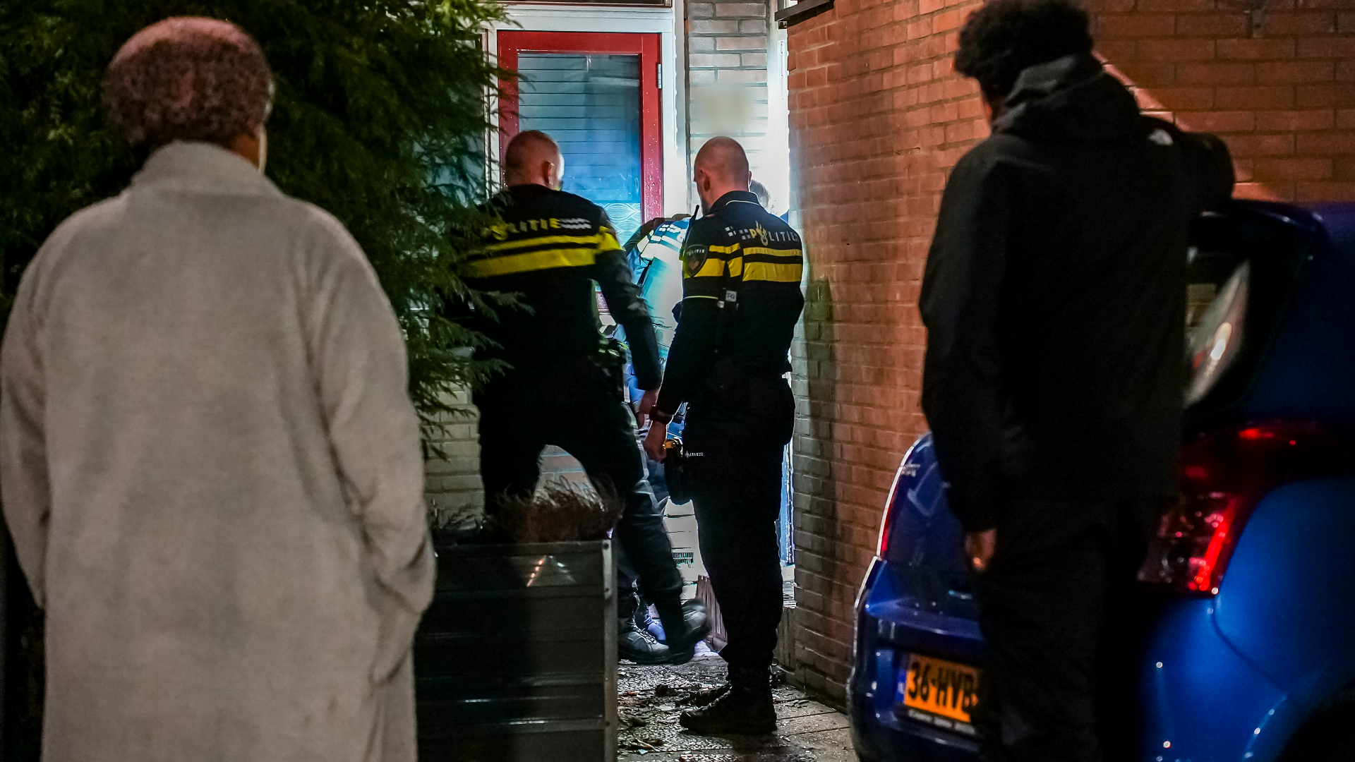 Auto slaat over de kop | Verdachte vermissing 60-jarige vrouw ...