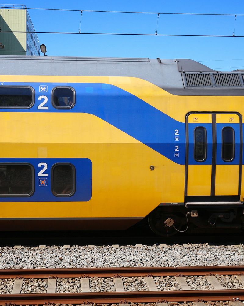 Treinverkeer rond Weert verstoord door defecte bovenleiding - L1 Nieuws