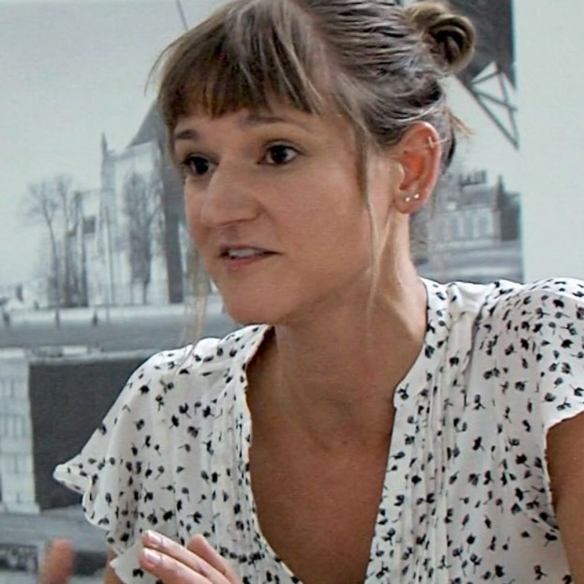 Sarah ging niet naar Tweede Kamer.... maar nu toch wél - Omroep Gelderland
