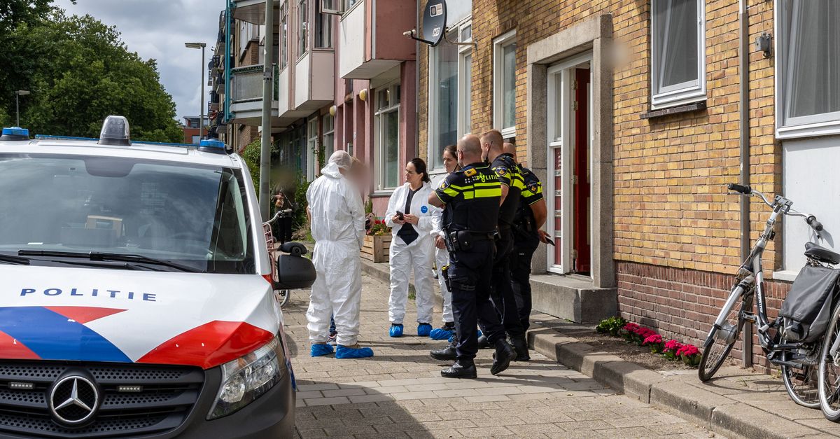 Verdachte is partner van dode vrouw (36) in woning en kreeg onlangs huisverbod - Rijnmond