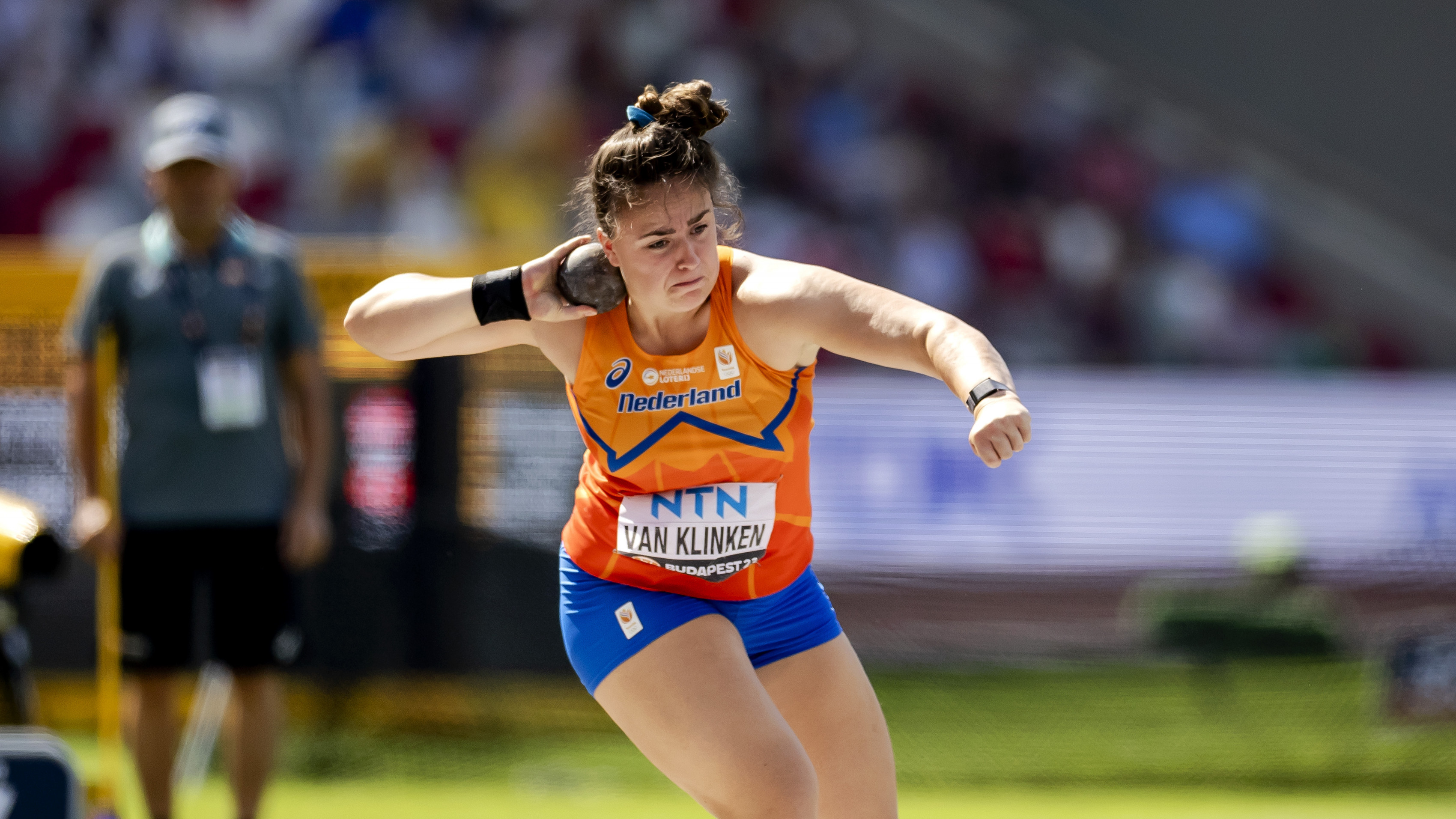 Kogelstoter Jorinde van Klinken blijft in WK-finale steken op negende ...