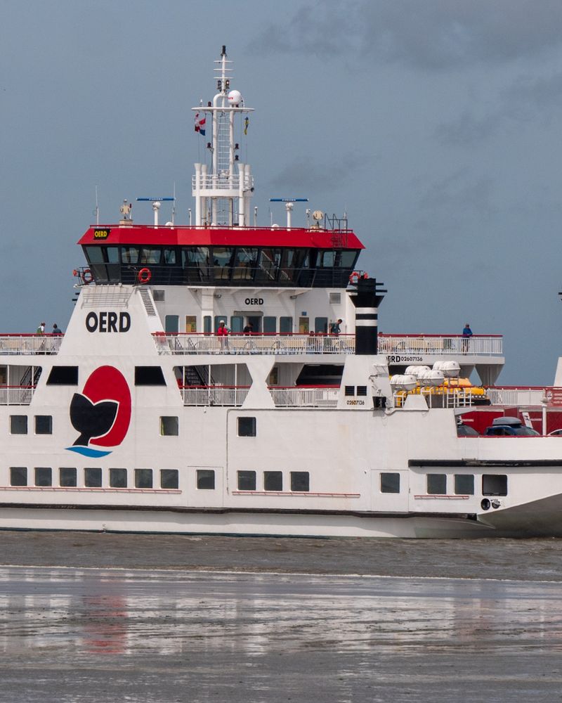 Ferskate ôffearten Wagenborg freed skrast | Wetterskip riedt him ta op ...