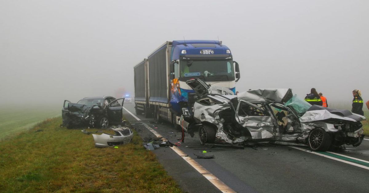 Twee zwaargewonden bij ernstig ongeval op N36: weg tijdelijk afgesloten ...