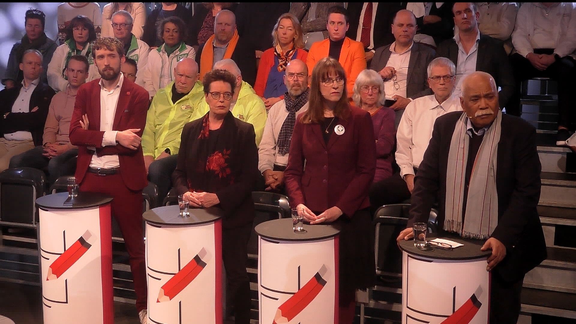 'Geen ruimte' of 'boeren naar de mond praten': wolf is splijtzwam in ...