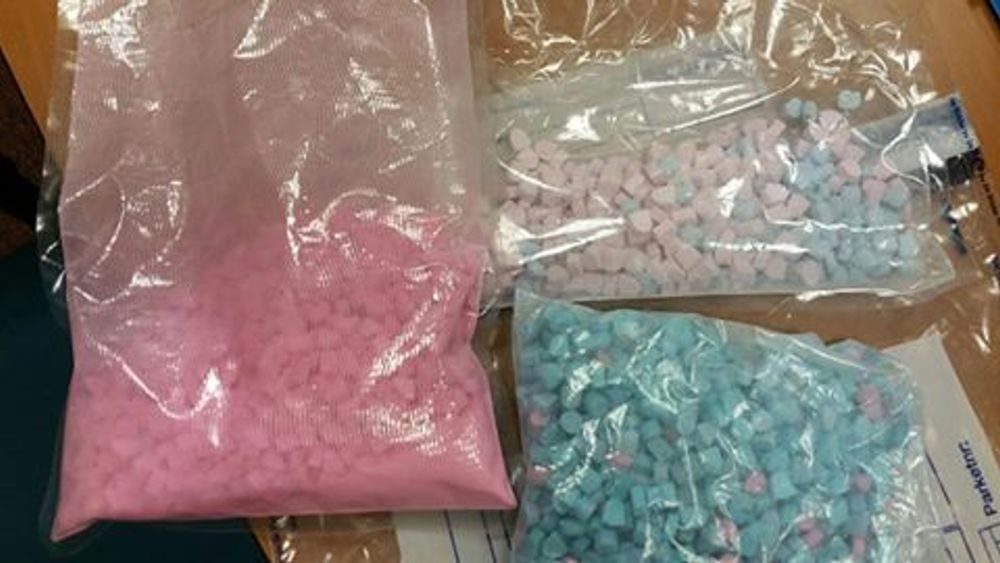Bewoners Eerbeek tippen politie over xtc-lab in woonhuis - Omroep ...