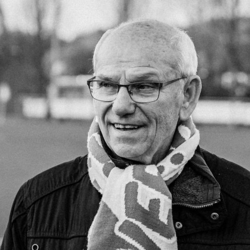 Uitvaart Willy Dullens in eigen Fortuna-stadion - L1 Nieuws