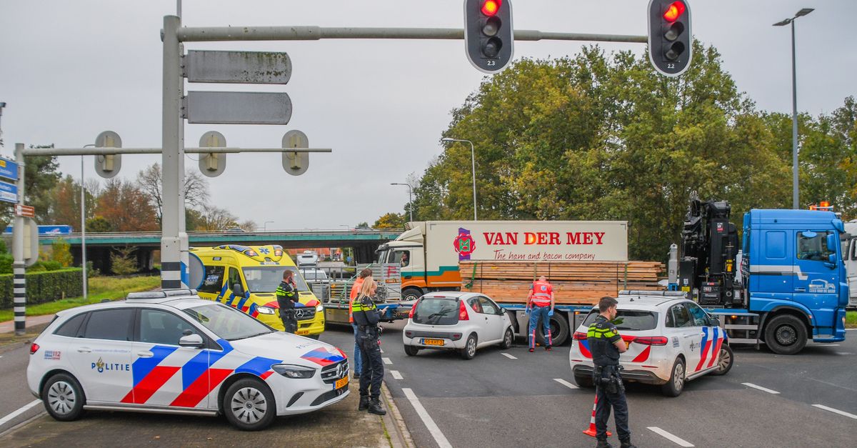 112-nieuws: Ongelukken zorgen voor files op A27 en A28 | Mogelijk schietincident in Leusden ...