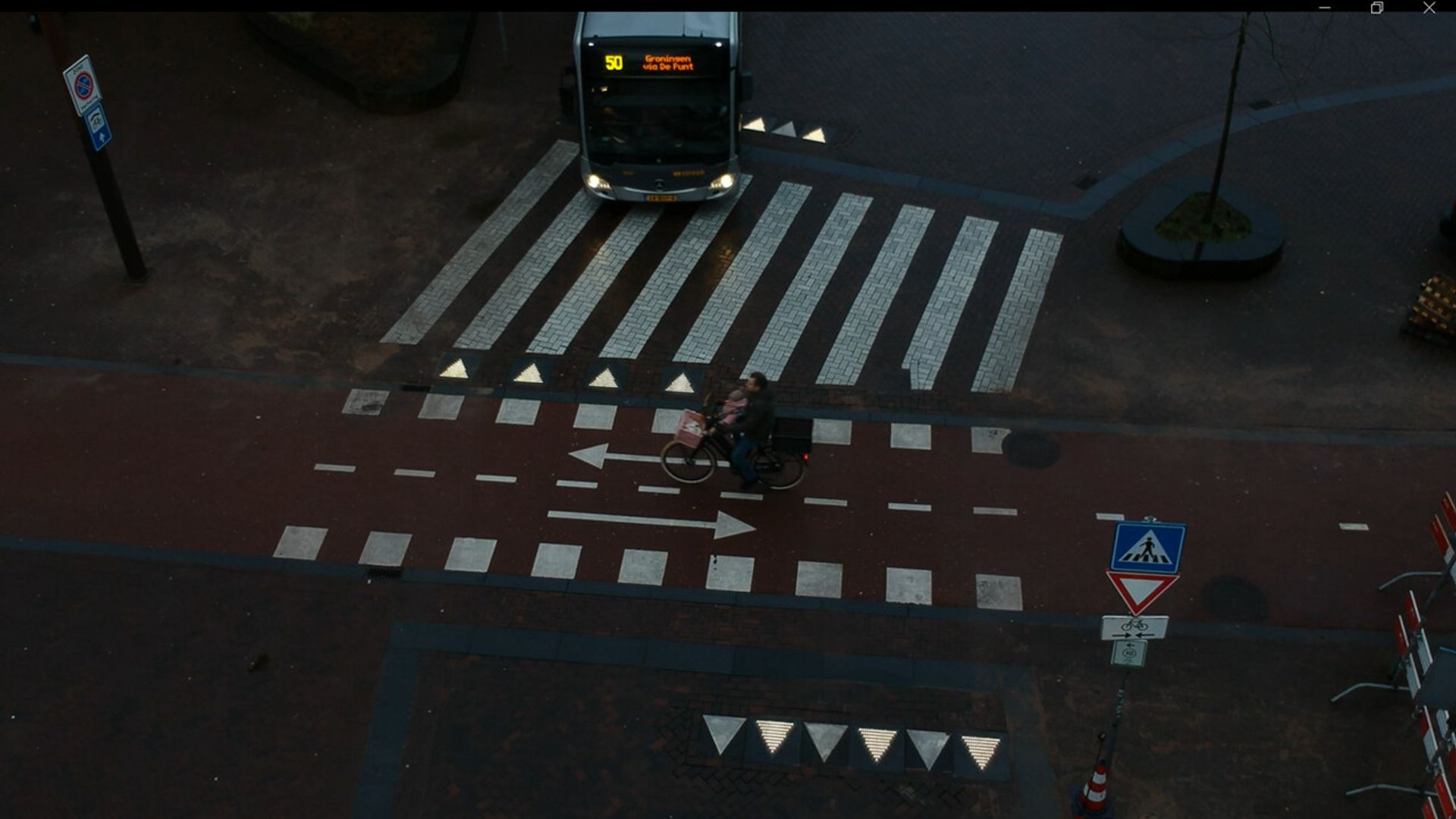 Assen start proef met lichtgevende haaientanden - RTV Drenthe