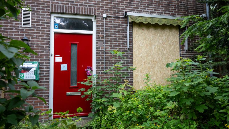 Ramen ingegooid bij huis verdachte pleegouders Vlaardingen - Rijnmond