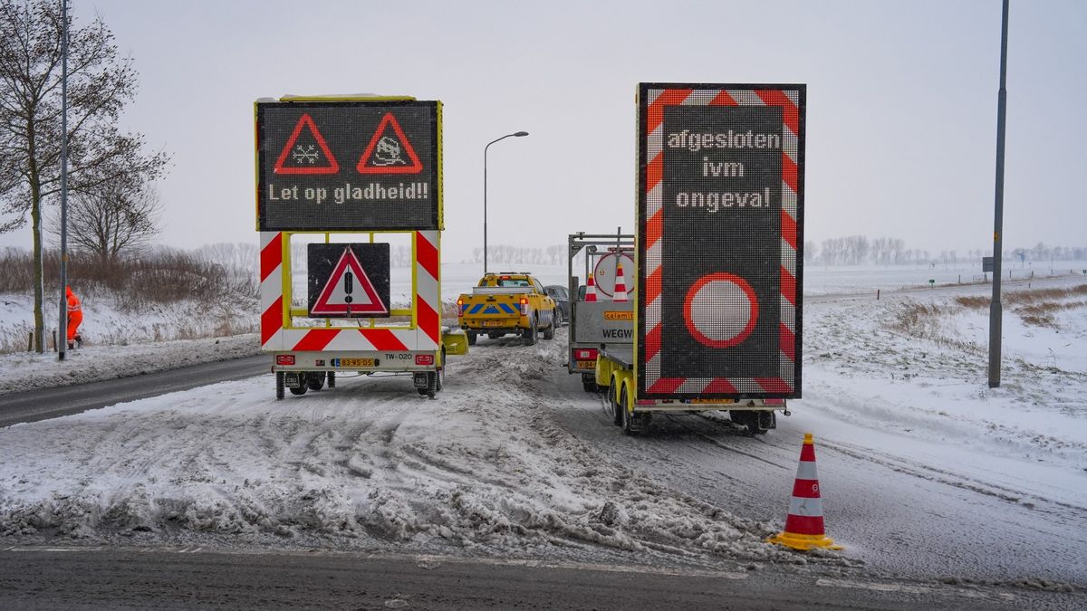 Sneeuwblog: Meerdere wegen afgesloten • Code oranje tot 21.00 uur - RTV ...