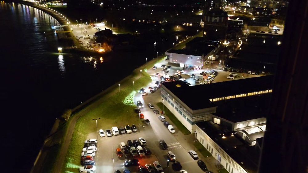 Overlast straatracers en hangjongeren bereikt kookpunt: 'Het is onveilig op straat' - Rijnmond