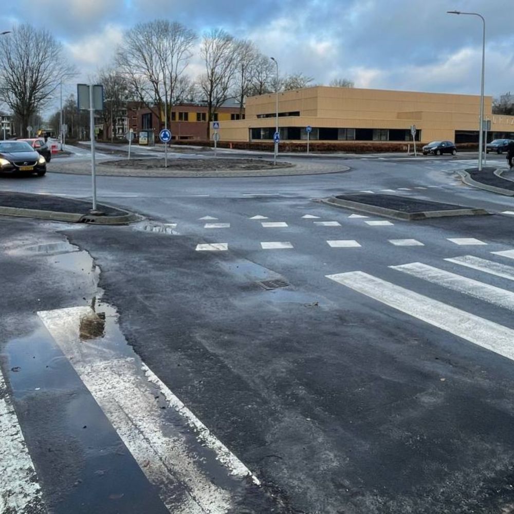 Werk aan rotonde Vondellaan na half jaar weer hervat: week volledig ...