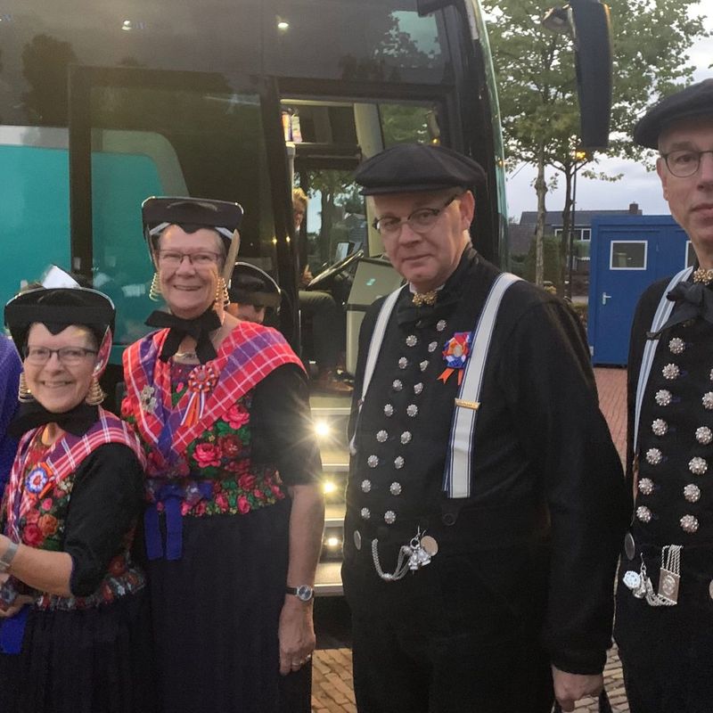 Deze Staphorsters zijn onderdeel van erehaag op Prinsjesdag: "Een ...