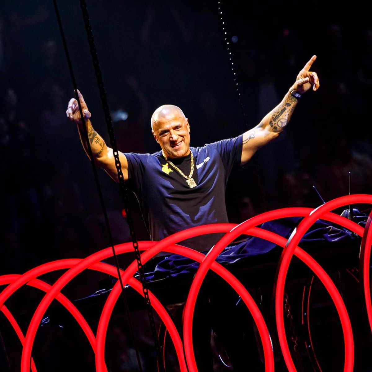 DJ Paul Elstak openhartig over donkere periode: 'Ik moest rondkomen van ...
