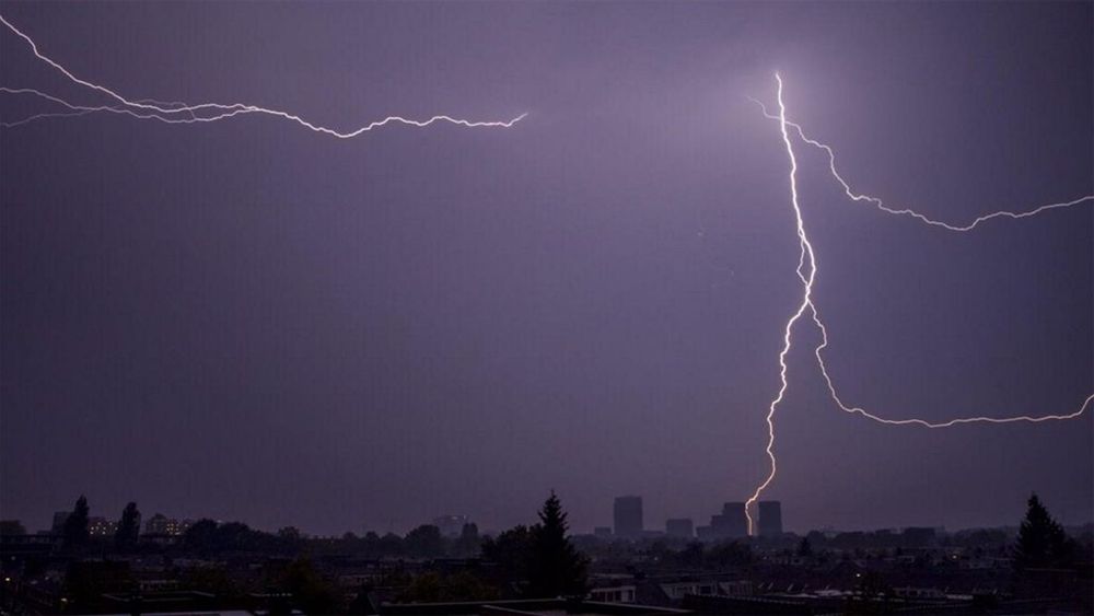 Code geel vanmiddag vanwege onweer - RTV Utrecht