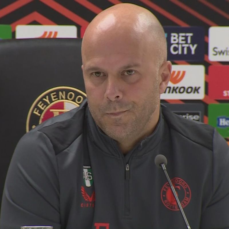 Feyenoord-trainer Arne Slot over afwezigen: 'Dan begint het ...