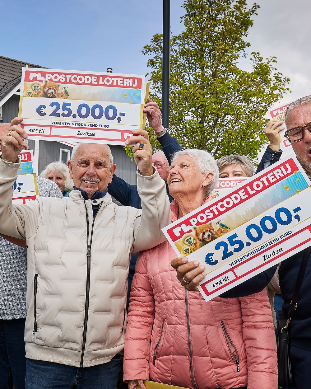 Geluk op straat in Zierikzee: loterij verdeelt 525.000 euro - Omroep ...