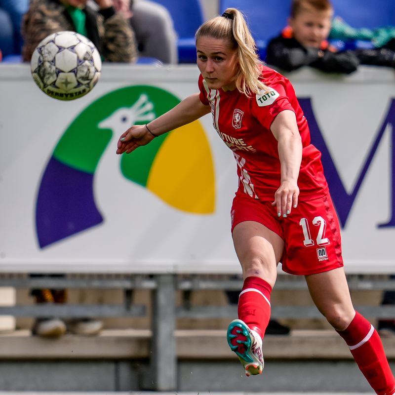 Kim Everaerts scoort: KNVB-beker voor voetbalsters FC Twente - L1 Nieuws