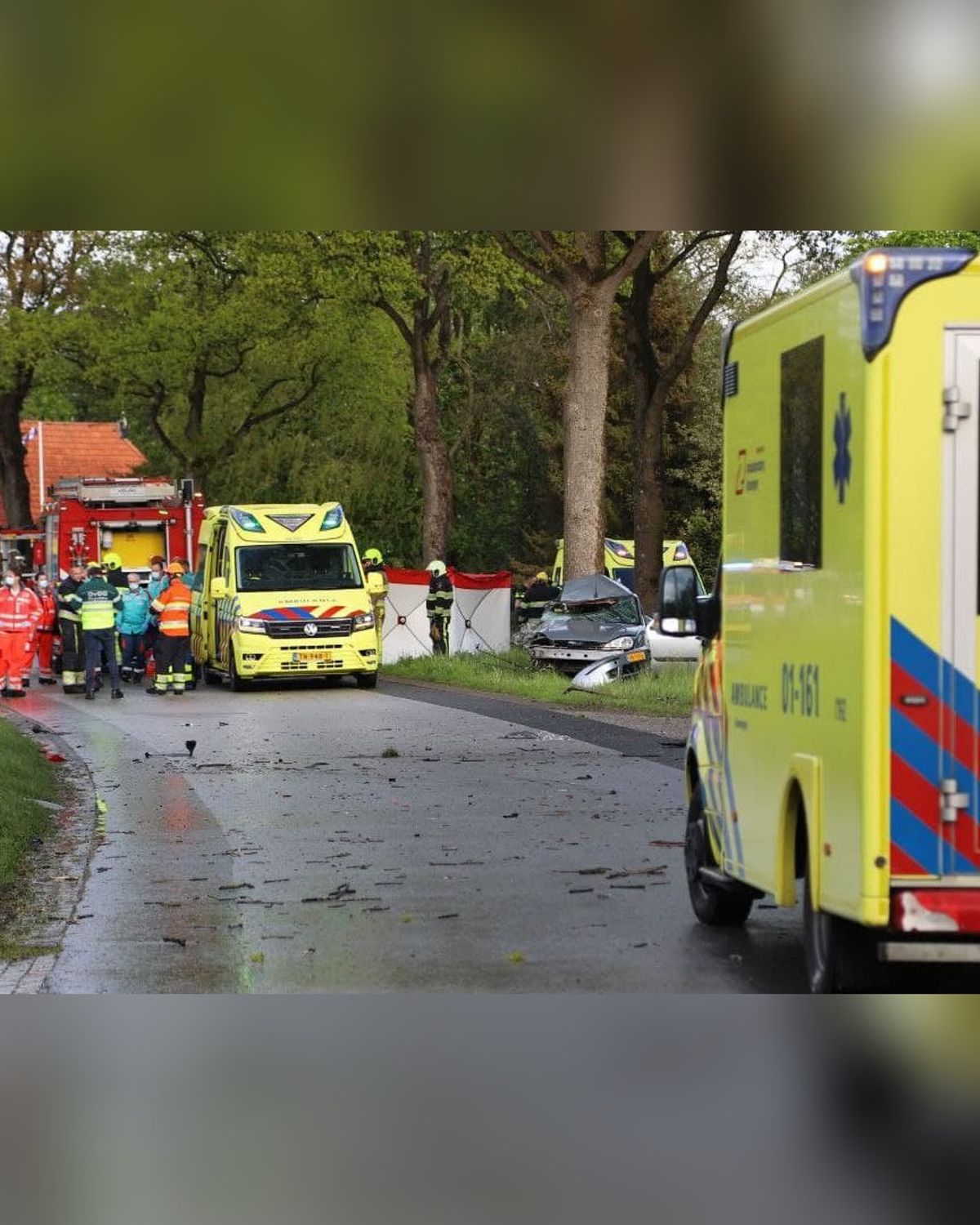 Eén dode en twee personen zwaargewond door ernstig ongeluk bij Siegerswoude - Omrop Fryslân