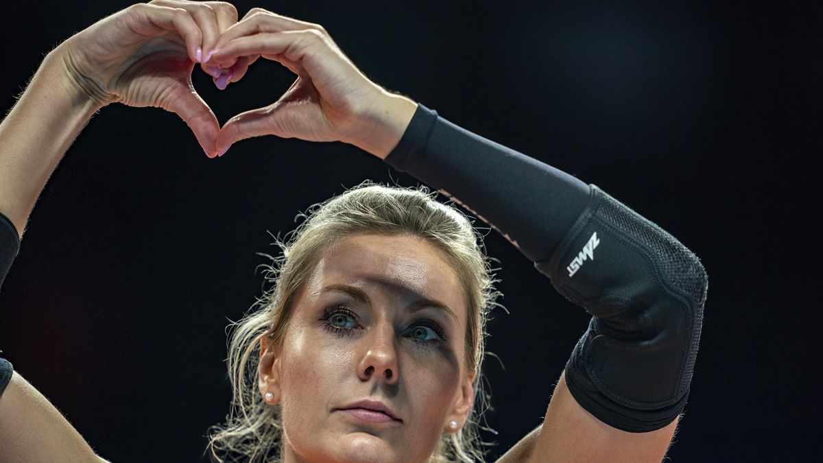 Ervaren Laura Dijkema strijdt met volleybalsters om ticket voor Parijs ...