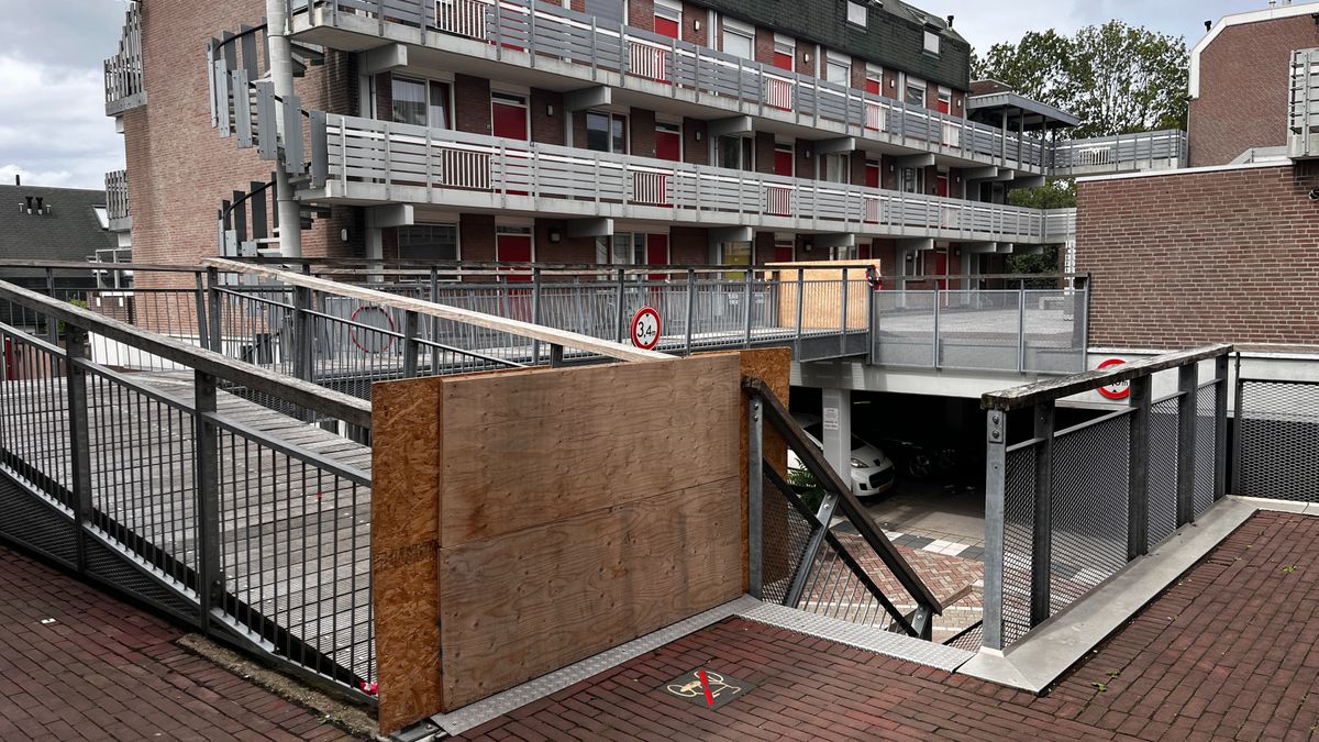Loopbrug blijkt niet veilig, net als andere brug in wijk - Omroep West