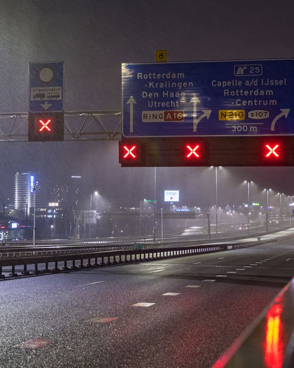 Maastunnel en A16 over de Van Brienenoordbrug tegelijkertijd drie nachten afgesloten - Rijnmond