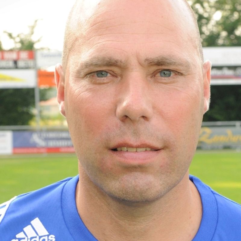 Van Oostrum jaar langer bij DETO - Oost
