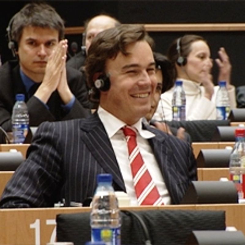 Van Rey: Alleen ervaring in politiek niet voldoende - L1