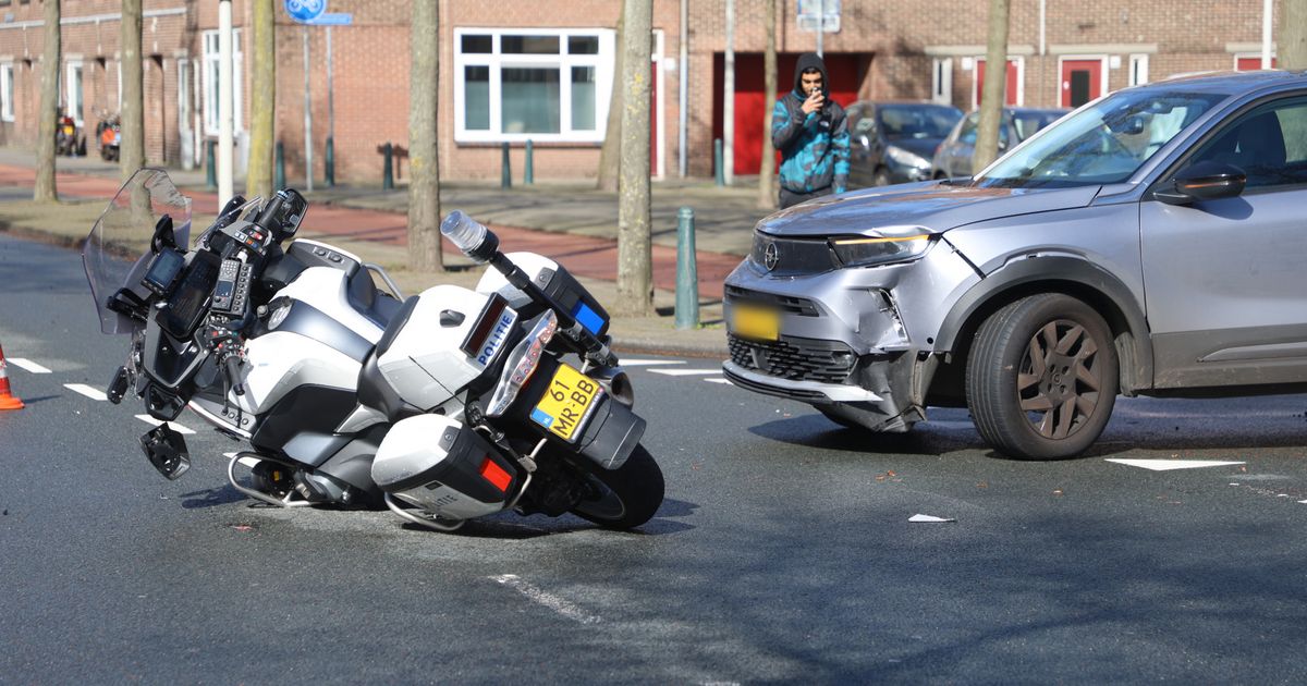 112-nieuws | Motoragent aangereden tijdens spoedrit - Omroep West