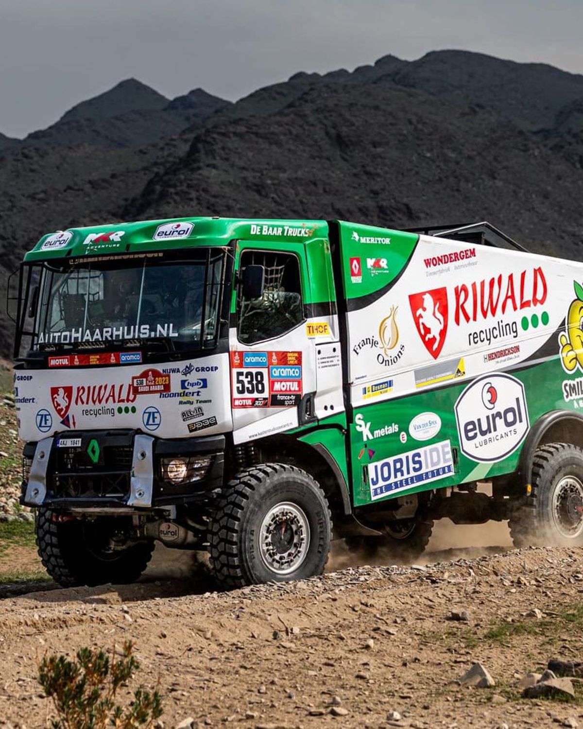 Tumultueuze start in Dakar Rally voor Adwin Hoondert - Omroep Zeeland