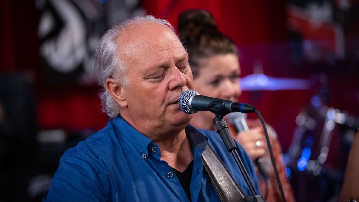 Gurbe Douwstra komt na bijna tien jaar met nieuw album - Omrop Fryslân