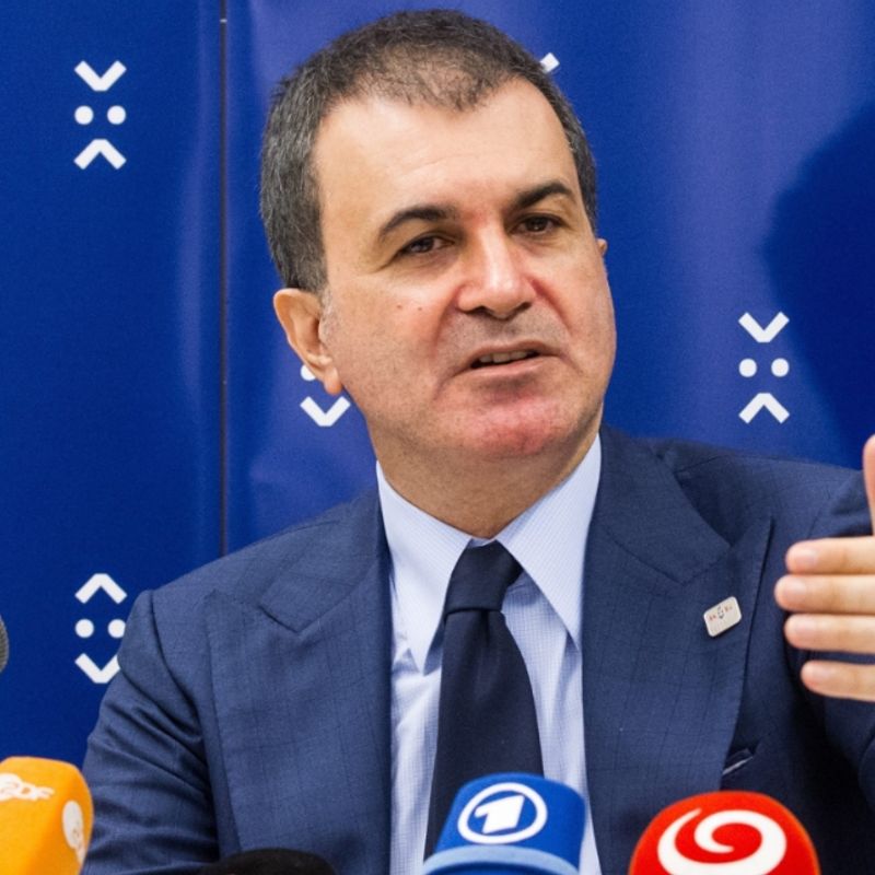 Turkije haalt uit naar Aboutaleb om Pegida-barbecue bij moskee - Rijnmond