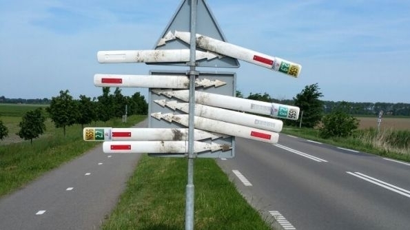 Creatief met hectometerpaaltjes... - Omroep Zeeland