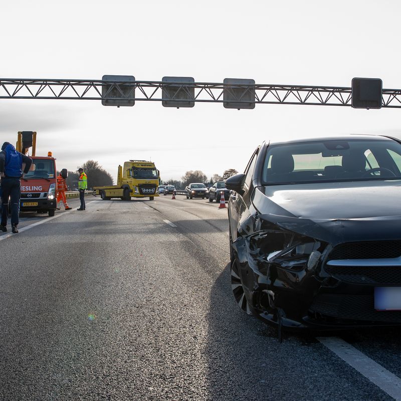 112 Nieuws: Lange file op A28 na ongeval - Oost