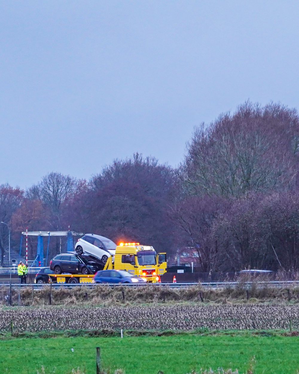Botsende auto's op A28 zorgen voor flinke files - RTV Drenthe