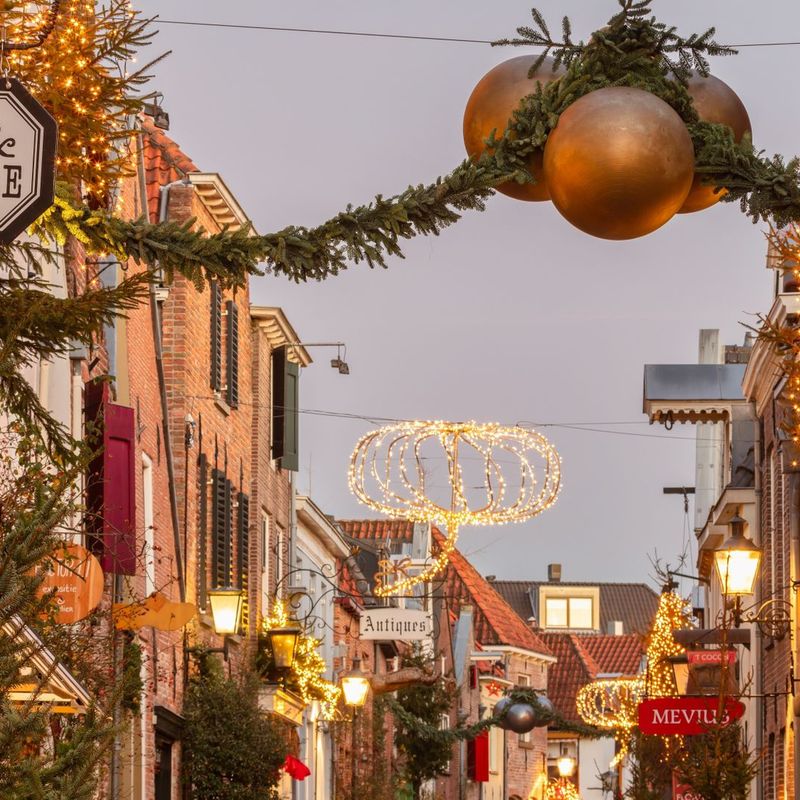 Uitslag Wat vind jij: Laat de sfeerverlichting in de binnenstad maar ...