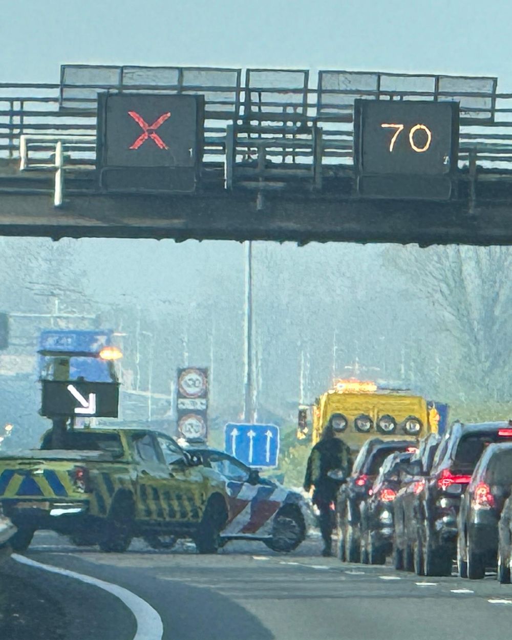 Flinke vertraging tijdens ochtendspits door ongeval op A2 - L1 Nieuws